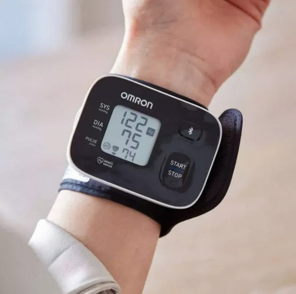 Toma Presión De Muñeca C/bluetooth Omron Hem 6161t